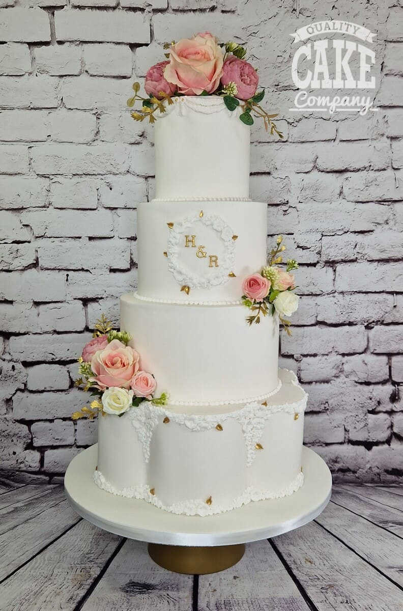 Elegant & Luxury Wedding Cakes - Quality Cake Company